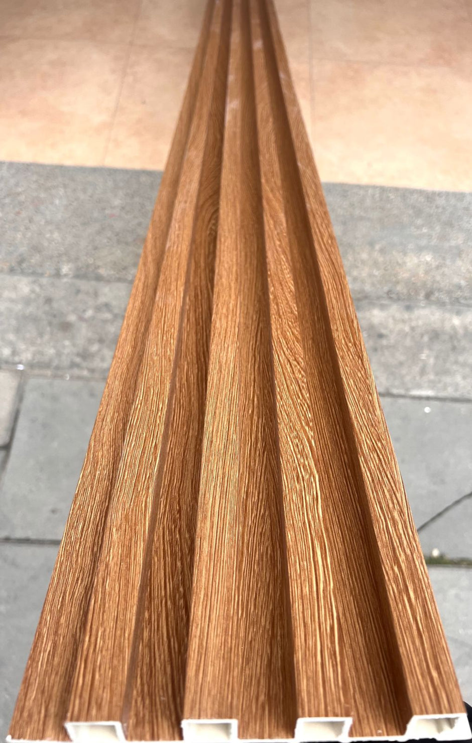 Paredes WPC – La bodega